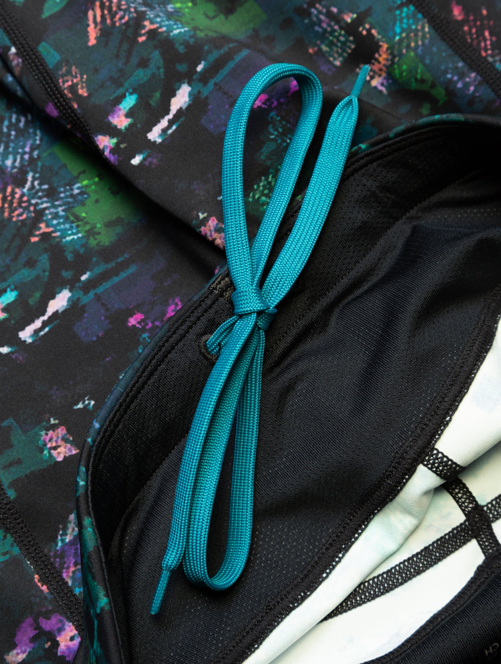 Women's Tech Crop Tight | Ronhill